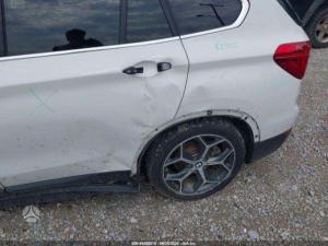 White BMW X1 2017 in Klaipeda, with an engine capacity of 2.00 L and mileage of 109 thousand km for 9600 €, photo 11 on AUTOMOTO.COM.LV