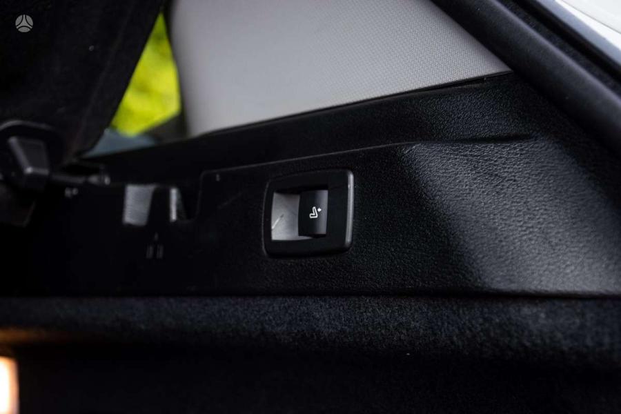 Balts BMW X1 2017 Elektrėnai, ar dzinēja tilpumu 2.00 L un nobraukumu 234 tūkst. km par 14490 €, foto 23 vietnē AUTOMOTO.COM.LV