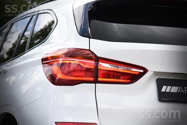 Balts BMW X1 2017 Tukums, ar dzinēja tilpumu 2.00 L un nobraukumu 165 tūkst. km par 16990 €, foto 4 vietnē AUTOMOTO.COM.LV