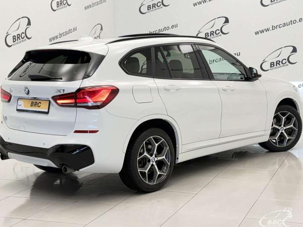 White BMW X1 2017 in Vilnius, with an engine capacity of 2.00 L and mileage of 105 thousand km for 15500 €, photo 3 on AUTOMOTO.COM.LV