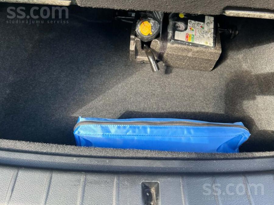 Balts BMW X1 2017 Daugavpils, ar dzinēja tilpumu 2.00 L un nobraukumu 264 tūkst. km par 14400 €, foto 17 vietnē AUTOMOTO.COM.LV