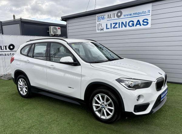 White BMW X1 2017 in Panevezys, with an engine capacity of 1.50 L and mileage of 162 thousand km for 11500 €, photo 4 on AUTOMOTO.COM.LV