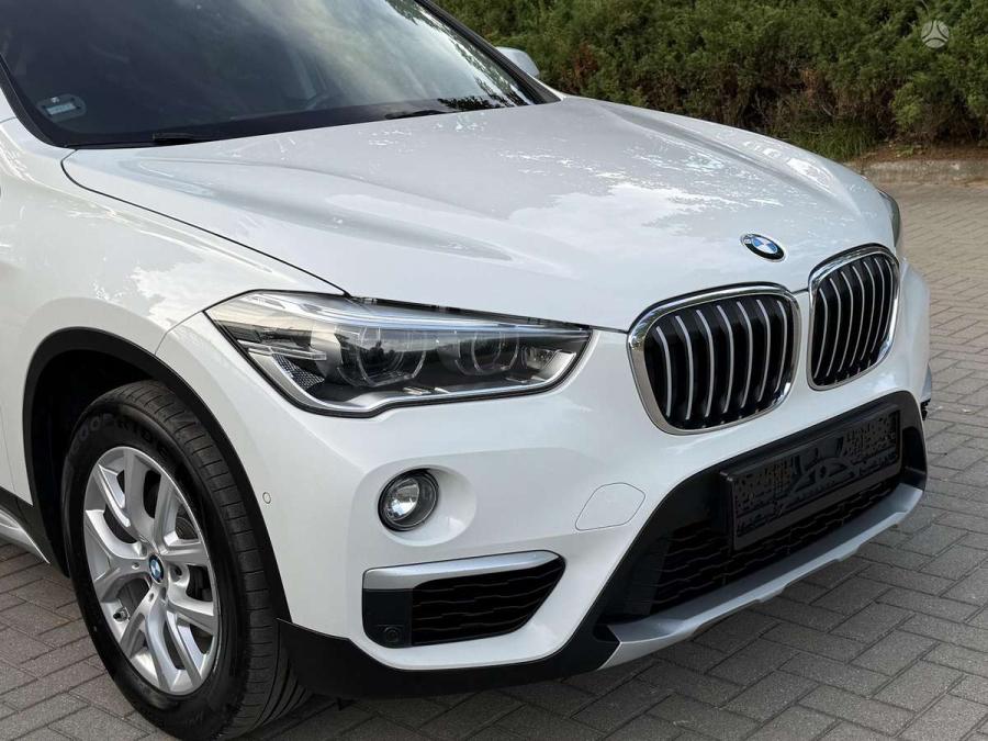 White BMW X1 2017 in Prienai, with an engine capacity of 2.00 L and mileage of 259 thousand km for 12900 €, photo 14 on AUTOMOTO.COM.LV
