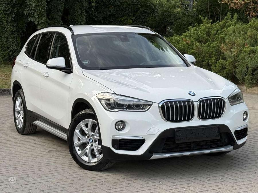 White BMW X1 2017 in Prienai, with an engine capacity of 2.00 L and mileage of 259 thousand km for 12900 €, photo 15 on AUTOMOTO.COM.LV