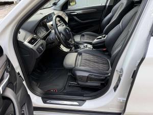White BMW X1 2017 in Prienai, with an engine capacity of 2.00 L and mileage of 259 thousand km for 12900 €, photo 23 on AUTOMOTO.COM.LV