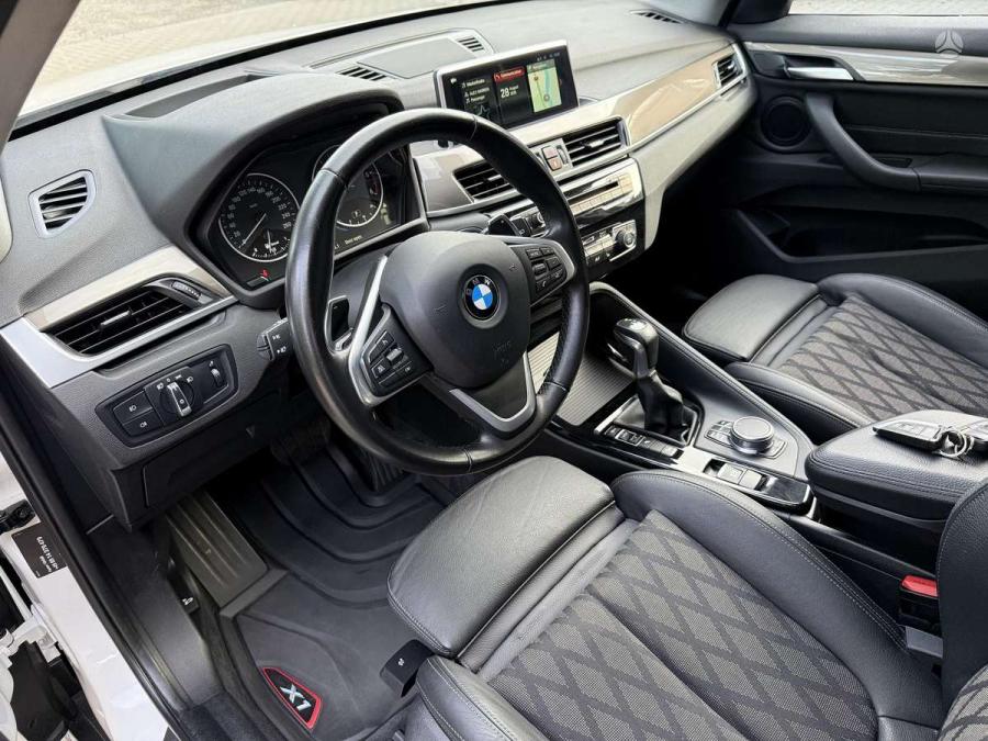 White BMW X1 2017 in Prienai, with an engine capacity of 2.00 L and mileage of 259 thousand km for 12900 €, photo 24 on AUTOMOTO.COM.LV