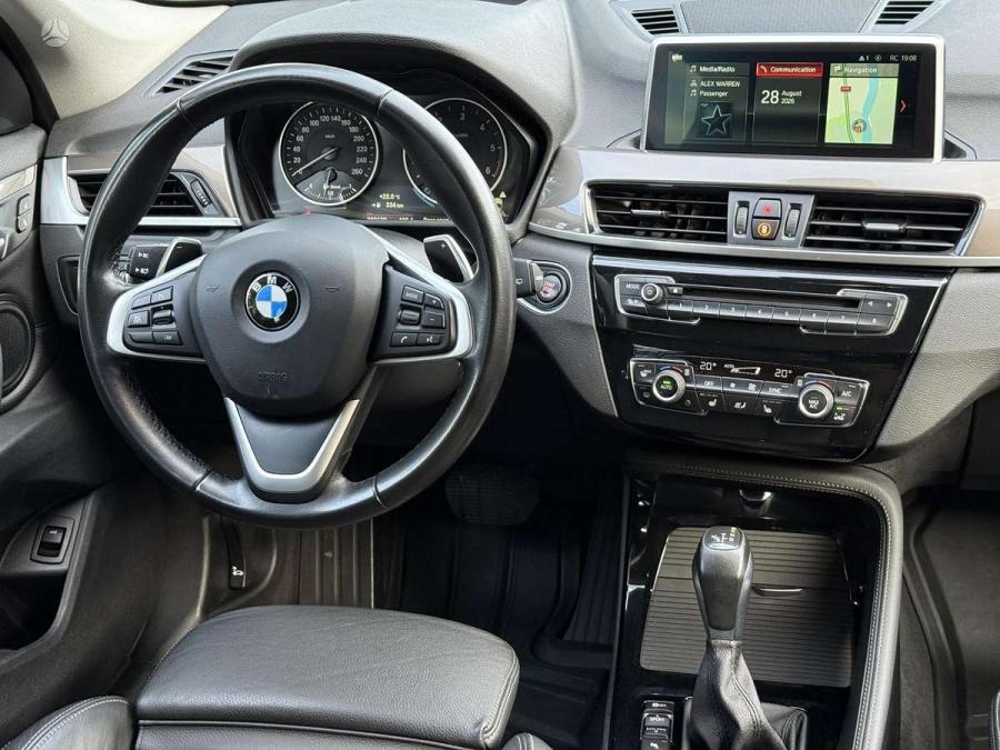 White BMW X1 2017 in Prienai, with an engine capacity of 2.00 L and mileage of 259 thousand km for 12900 €, photo 27 on AUTOMOTO.COM.LV