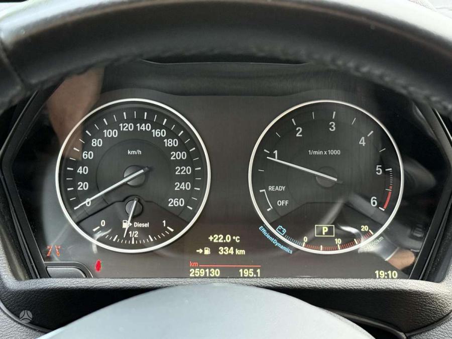 White BMW X1 2017 in Prienai, with an engine capacity of 2.00 L and mileage of 259 thousand km for 12900 €, photo 43 on AUTOMOTO.COM.LV
