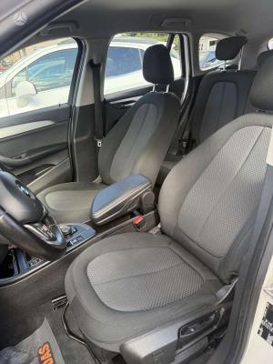 White BMW X1 2017 in Telschi, with an engine capacity of 1.50 L and mileage of 181 thousand km for 11000 €, photo 6 on AUTOMOTO.COM.LV