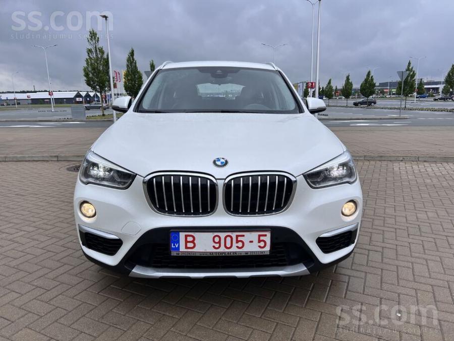 White BMW X1 2018 in Riga, with an engine capacity of 2.00 L and mileage of 204 thousand km for 15950 €, photo 2 on AUTOMOTO.COM.LV