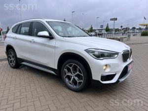 White BMW X1 2018 in Riga, with an engine capacity of 2.00 L and mileage of 204 thousand km for 15950 €, photo 3 on AUTOMOTO.COM.LV