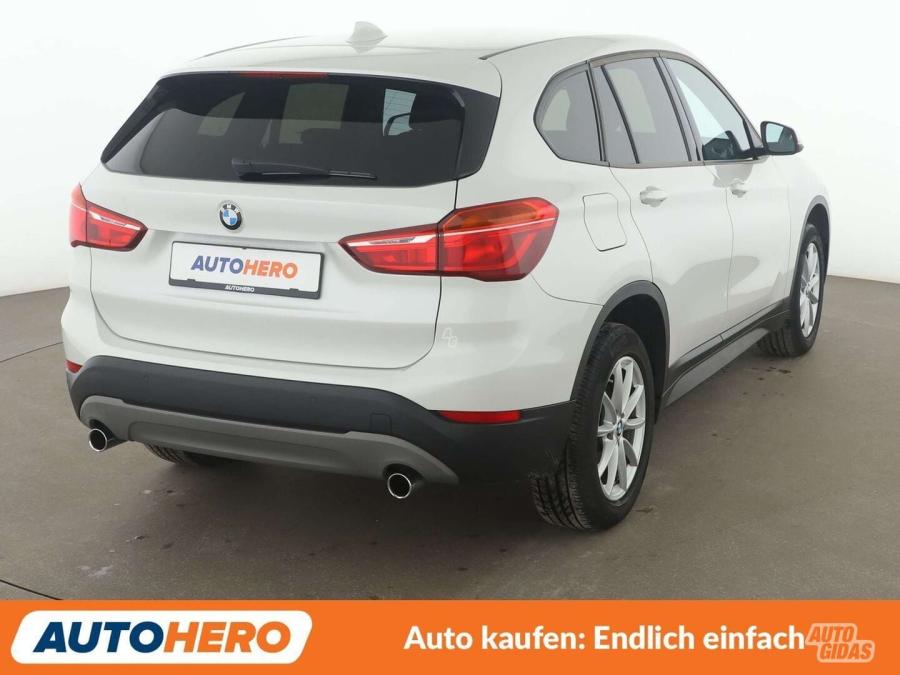White BMW X1 2018 in Kaunas, with an engine capacity of 2.00 L and mileage of 52 thousand km for 24810 €, photo 6 on AUTOMOTO.COM.LV