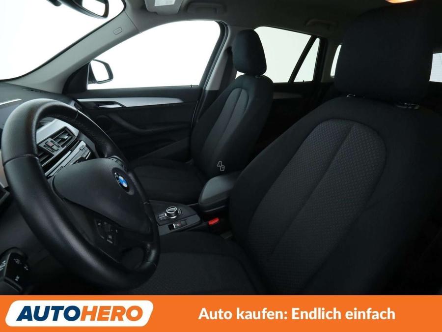White BMW X1 2018 in Kaunas, with an engine capacity of 2.00 L and mileage of 52 thousand km for 24810 €, photo 10 on AUTOMOTO.COM.LV