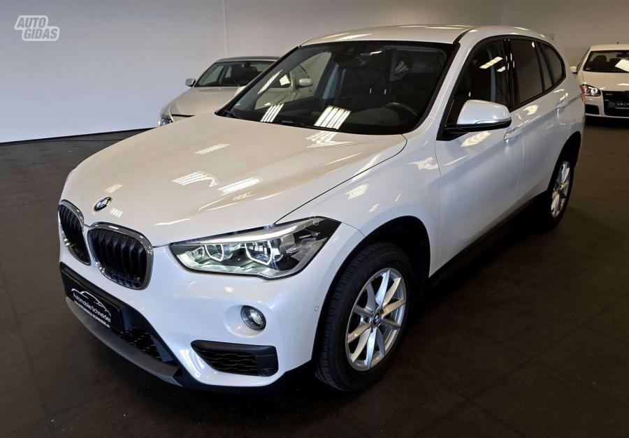 White BMW X1 2018 in Kaunas, with an engine capacity of 1.50 L and mileage of 79 thousand km for 22297 €, photo 1 on AUTOMOTO.COM.LV