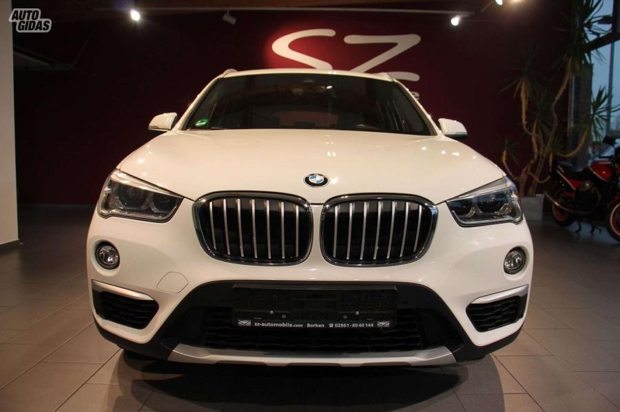 White BMW X1 2018 in Kaunas, with an engine capacity of 1.50 L and mileage of 82 thousand km for 22194 €, photo 2 on AUTOMOTO.COM.LV