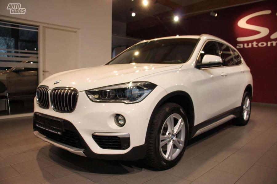 White BMW X1 2018 in Kaunas, with an engine capacity of 1.50 L and mileage of 82 thousand km for 22194 €, photo 3 on AUTOMOTO.COM.LV