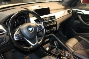 White BMW X1 2018 in Kaunas, with an engine capacity of 1.50 L and mileage of 82 thousand km for 22194 €, photo 10 on AUTOMOTO.COM.LV