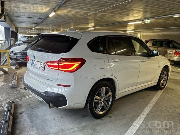 White BMW X1 2018 in Riga, with an engine capacity of 2.00 L and mileage of 81 thousand km for 22500 €, photo 2 on AUTOMOTO.COM.LV