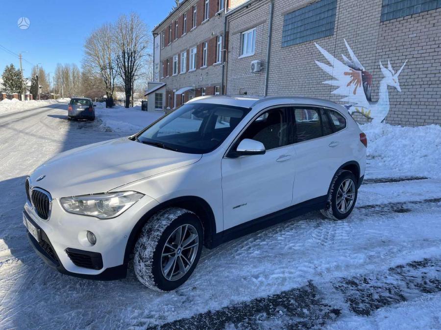 Balts BMW X1 2018 Kėdainiai, ar dzinēja tilpumu 2.00 L un nobraukumu 128 tūkst. km par 12600 €, foto 2 vietnē AUTOMOTO.COM.LV