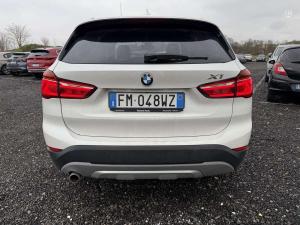 White BMW X1 2018 in Siauliai, with an engine capacity of 2.00 L and mileage of 177 thousand km for 13900 €, photo 5 on AUTOMOTO.COM.LV