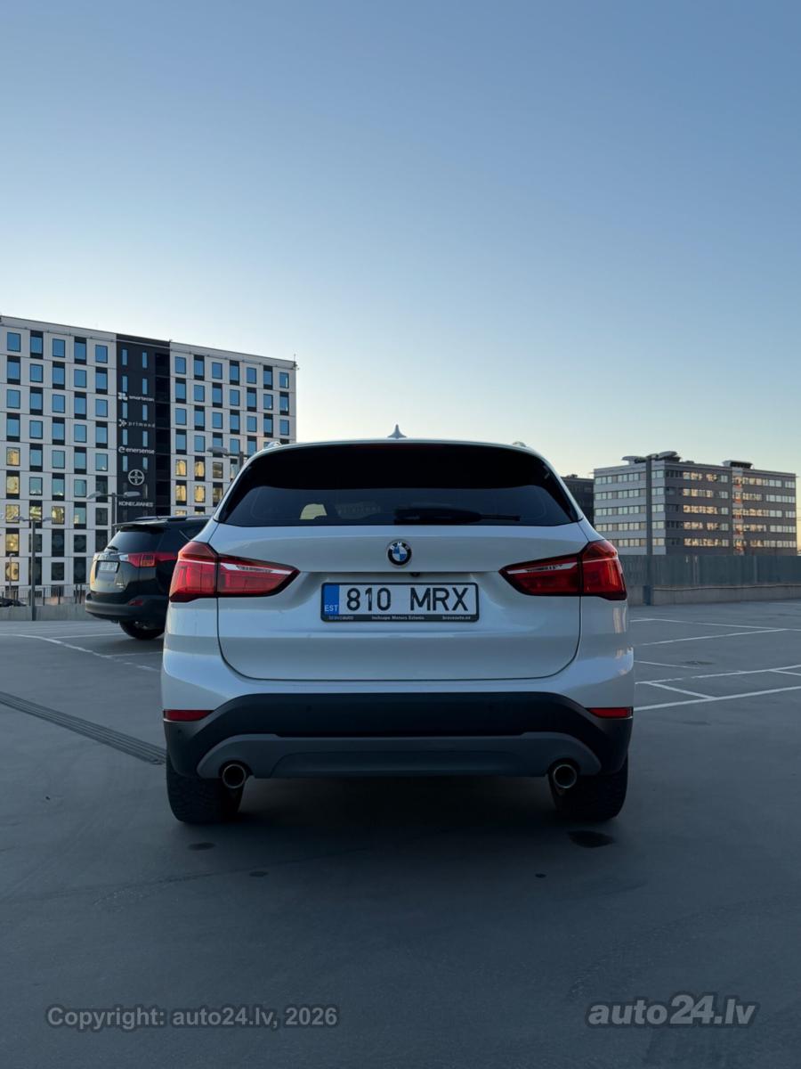 White BMW X1 2018 in Tallinn, with an engine capacity of 2.00 L and mileage of 130 thousand km for 17900 €, photo 4 on AUTOMOTO.COM.LV