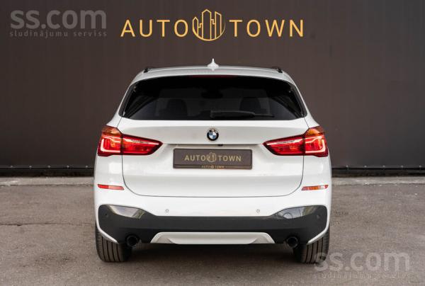 White BMW X1 2018 in Riga, with an engine capacity of 2.00 L and mileage of 247 thousand km for 17850 €, photo 8 on AUTOMOTO.COM.LV