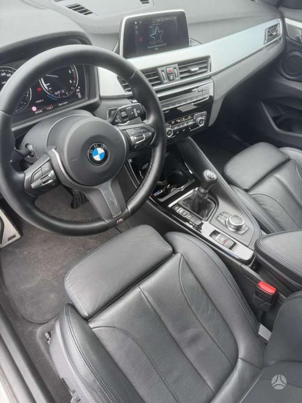 White BMW X1 2018 in Kaunas, with an engine capacity of 1.50 L and mileage of 291 thousand km for 10850 €, photo 10 on AUTOMOTO.COM.LV