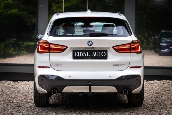White BMW X1 2018 in Jelgava, with an engine capacity of 2.00 L and mileage of 175 thousand km for 17800 €, photo 8 on AUTOMOTO.COM.LV