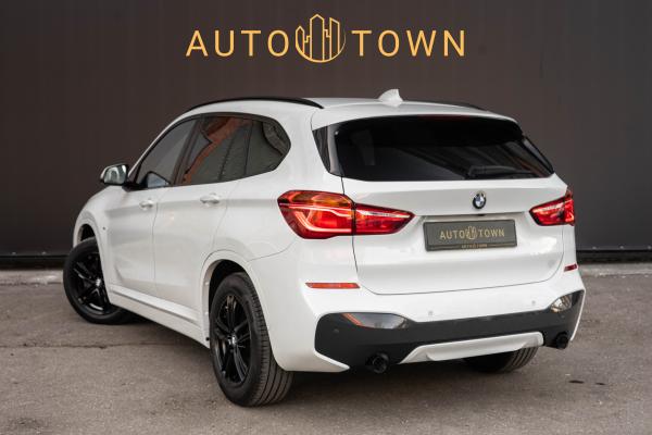 White BMW X1 2018 in Riga, with an engine capacity of 2.00 L and mileage of 247 thousand km for 16990 €, photo 8 on AUTOMOTO.COM.LV