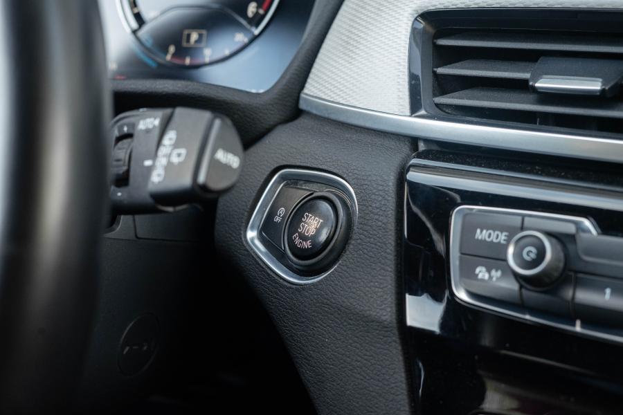 Balts BMW X1 2018 Rīga, ar dzinēja tilpumu 2.00 L un nobraukumu 247 tūkst. km par 16990 €, foto 18 vietnē AUTOMOTO.COM.LV