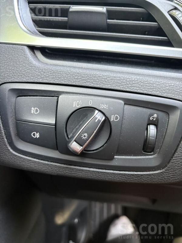 Balts BMW X1 2018 Ogre, ar dzinēja tilpumu 2.00 L un nobraukumu 197 tūkst. km par 18000 €, foto 4 vietnē AUTOMOTO.COM.LV
