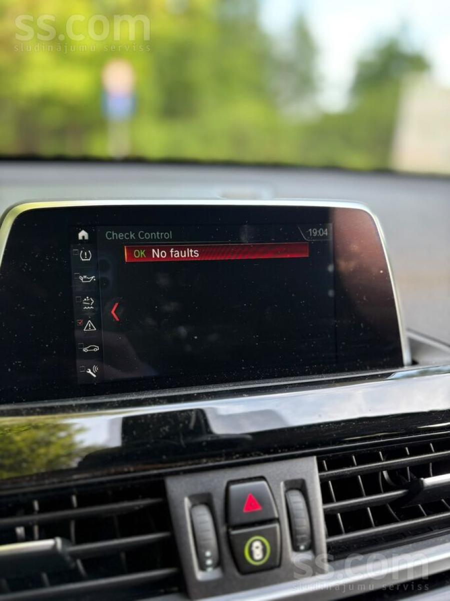 Balts BMW X1 2018 Ogre, ar dzinēja tilpumu 2.00 L un nobraukumu 197 tūkst. km par 18000 €, foto 8 vietnē AUTOMOTO.COM.LV