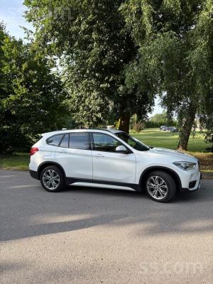 Balts BMW X1 2018 Ogre, ar dzinēja tilpumu 2.00 L un nobraukumu 197 tūkst. km par 18000 €, foto 13 vietnē AUTOMOTO.COM.LV