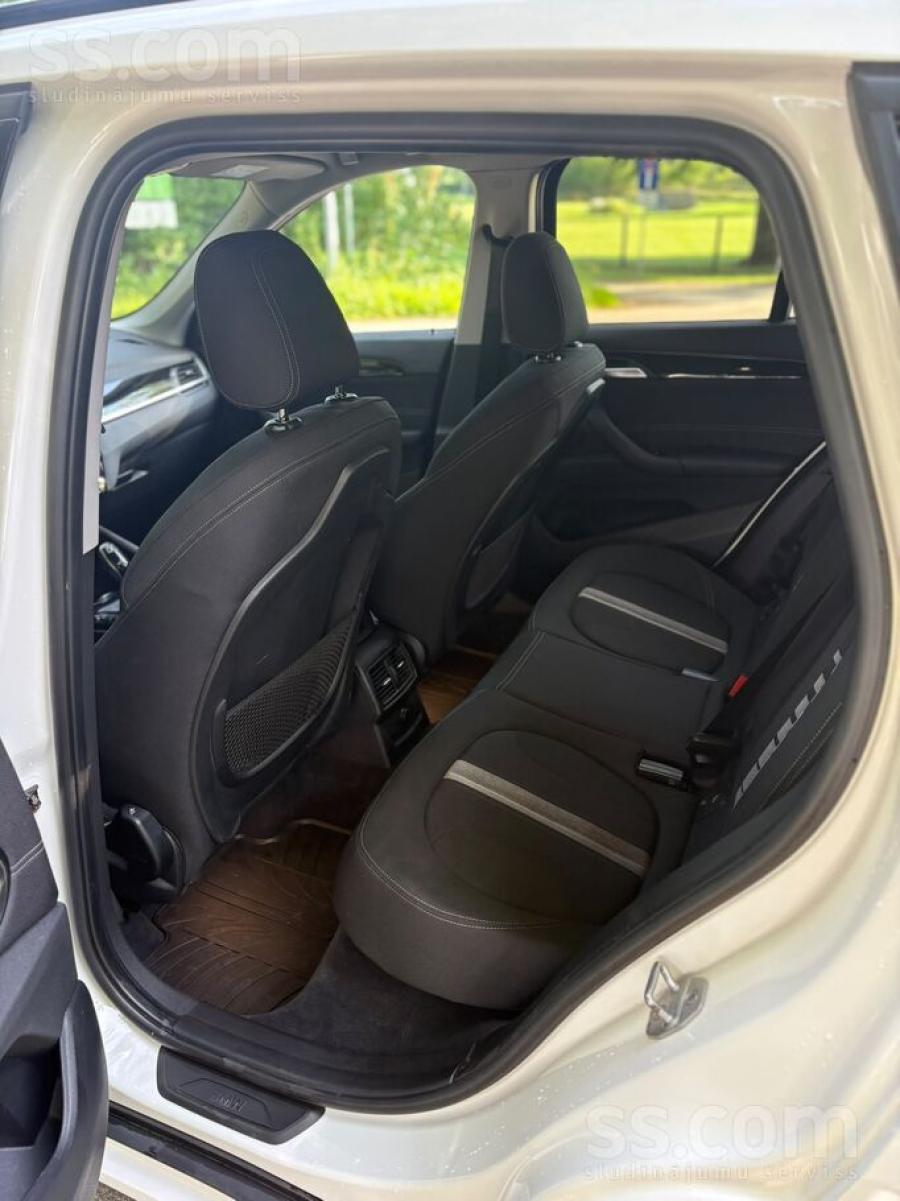Balts BMW X1 2018 Ogre, ar dzinēja tilpumu 2.00 L un nobraukumu 197 tūkst. km par 18000 €, foto 14 vietnē AUTOMOTO.COM.LV
