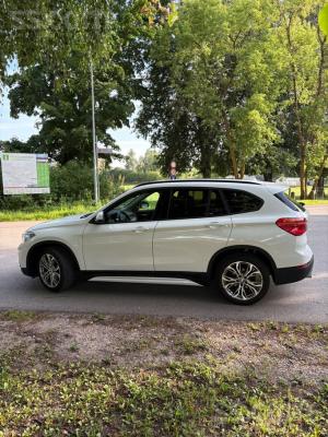 Balts BMW X1 2018 Ogre, ar dzinēja tilpumu 2.00 L un nobraukumu 197 tūkst. km par 18000 €, foto 15 vietnē AUTOMOTO.COM.LV