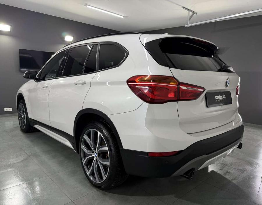 Balts BMW X1 2018 Utena, ar dzinēja tilpumu 2.00 L un nobraukumu 193 tūkst. km par 15750 €, foto 9 vietnē AUTOMOTO.COM.LV