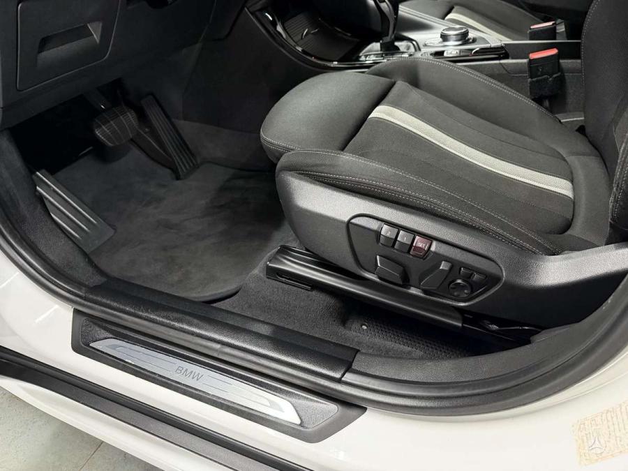 Balts BMW X1 2018 Utena, ar dzinēja tilpumu 2.00 L un nobraukumu 193 tūkst. km par 15750 €, foto 33 vietnē AUTOMOTO.COM.LV