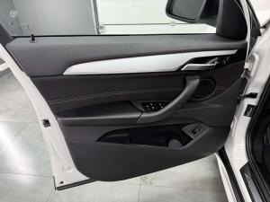 Balts BMW X1 2018 Utena, ar dzinēja tilpumu 2.00 L un nobraukumu 193 tūkst. km par 15750 €, foto 34 vietnē AUTOMOTO.COM.LV