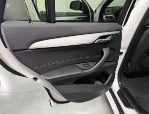 Balts BMW X1 2018 Utena, ar dzinēja tilpumu 2.00 L un nobraukumu 193 tūkst. km par 15750 €, foto 36 vietnē AUTOMOTO.COM.LV