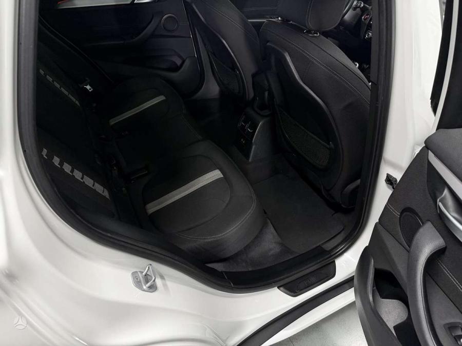 Balts BMW X1 2018 Utena, ar dzinēja tilpumu 2.00 L un nobraukumu 193 tūkst. km par 15750 €, foto 37 vietnē AUTOMOTO.COM.LV