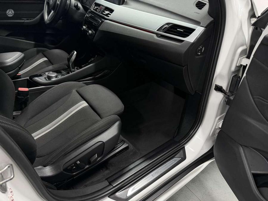 Balts BMW X1 2018 Utena, ar dzinēja tilpumu 2.00 L un nobraukumu 193 tūkst. km par 15750 €, foto 40 vietnē AUTOMOTO.COM.LV
