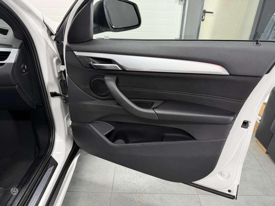 Balts BMW X1 2018 Utena, ar dzinēja tilpumu 2.00 L un nobraukumu 193 tūkst. km par 15750 €, foto 41 vietnē AUTOMOTO.COM.LV