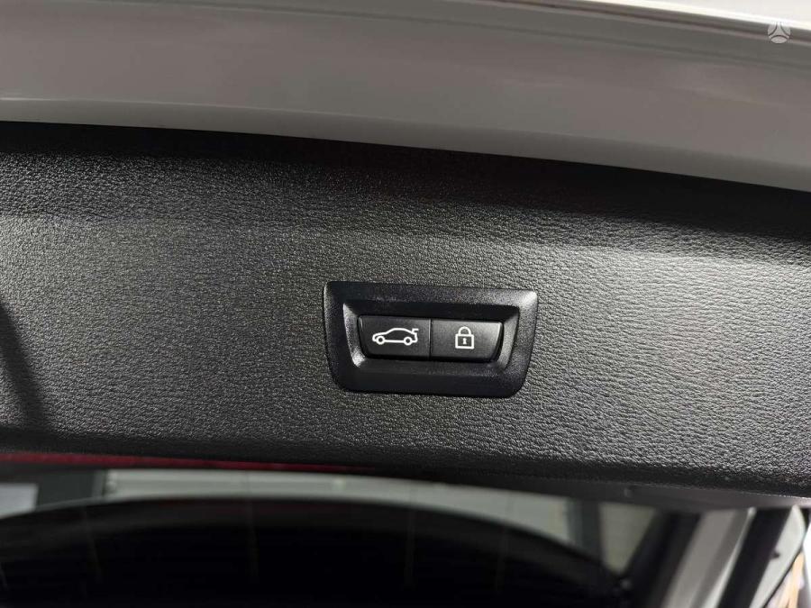 Balts BMW X1 2018 Utena, ar dzinēja tilpumu 2.00 L un nobraukumu 193 tūkst. km par 15750 €, foto 45 vietnē AUTOMOTO.COM.LV