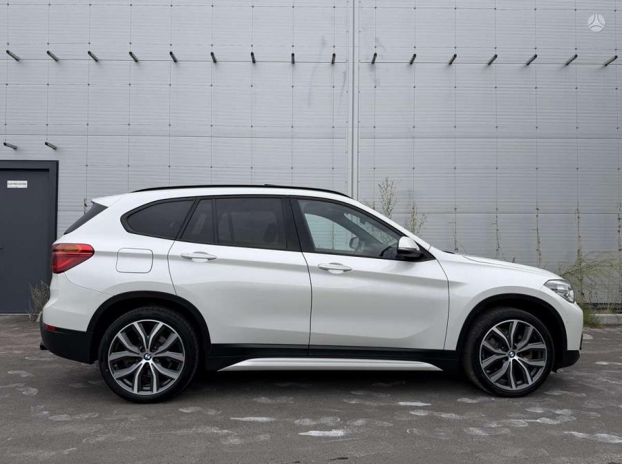 Balts BMW X1 2018 Utena, ar dzinēja tilpumu 2.00 L un nobraukumu 193 tūkst. km par 15750 €, foto 48 vietnē AUTOMOTO.COM.LV