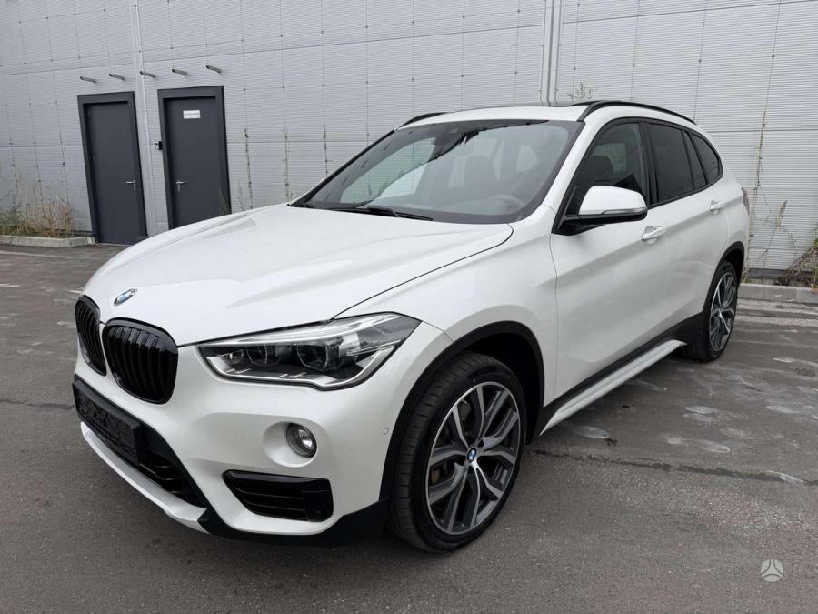Balts BMW X1 2018 Utena, ar dzinēja tilpumu 2.00 L un nobraukumu 193 tūkst. km par 15750 €, foto 54 vietnē AUTOMOTO.COM.LV