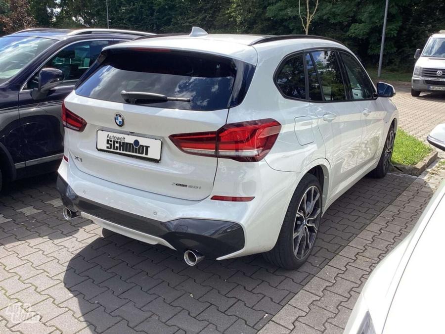 Balts BMW X1 2019 Kauņa, ar dzinēja tilpumu 2.00 L un nobraukumu 52 tūkst. km par 31351 €, foto 3 vietnē AUTOMOTO.COM.LV