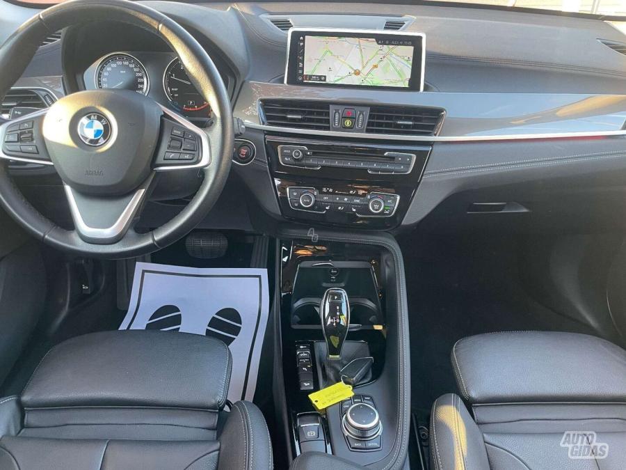 White BMW X1 2019 in Kaunas, with an engine capacity of 2.00 L and mileage of 100 thousand km for 22287 €, photo 10 on AUTOMOTO.COM.LV