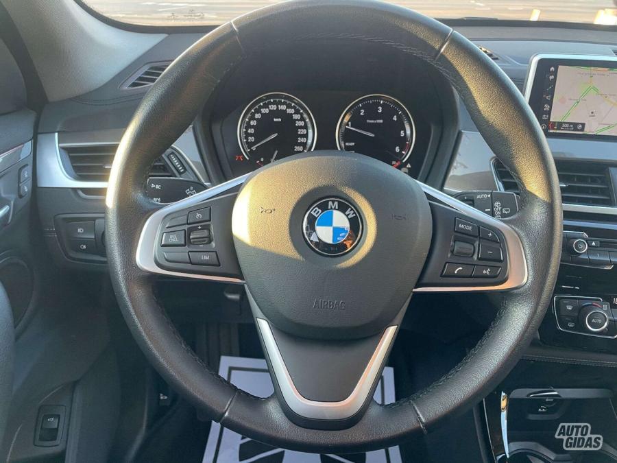 White BMW X1 2019 in Kaunas, with an engine capacity of 2.00 L and mileage of 100 thousand km for 22287 €, photo 11 on AUTOMOTO.COM.LV
