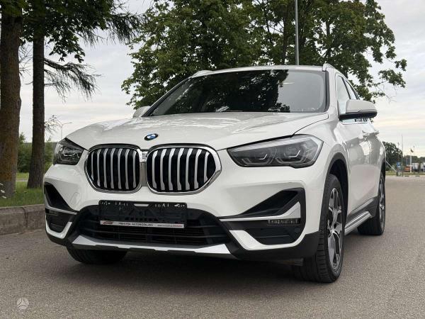 White BMW X1 2019 in Panevezys, with an engine capacity of 2.00 L and mileage of 192 thousand km for 15500 €, photo 4 on AUTOMOTO.COM.LV