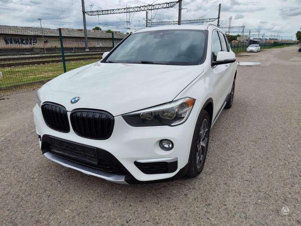 White BMW X1 2019 in Siauliai, with an engine capacity of 2.00 L and mileage of 133 thousand km for 14900 €, photo 1 on AUTOMOTO.COM.LV